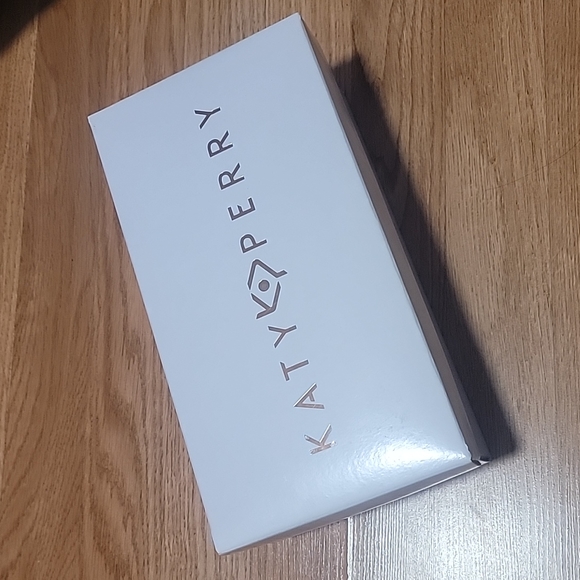 Katy Perry Collections | Shoes | Katy Perry Smiley Face Jelly Sandals ...